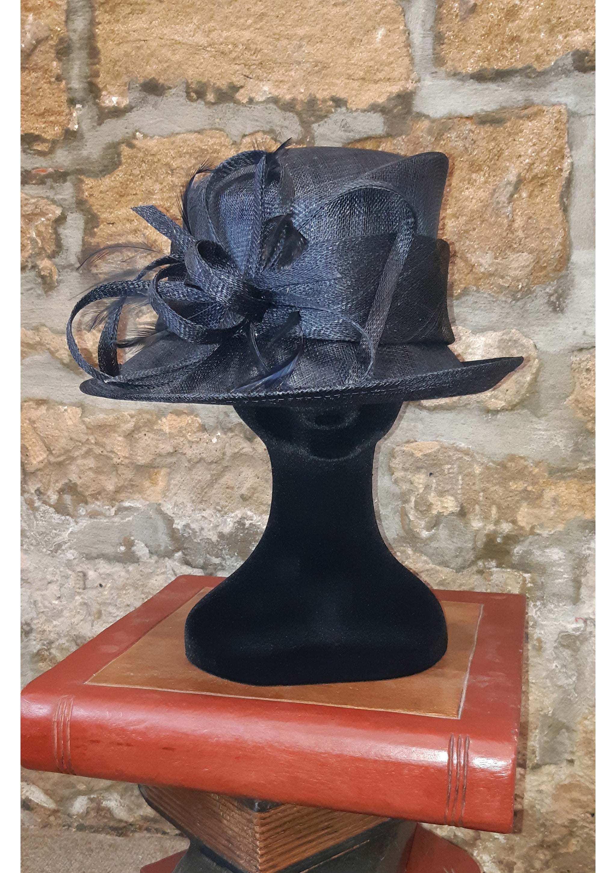 HAT SINAMAY ML16 AH3 MAX & ELLIE